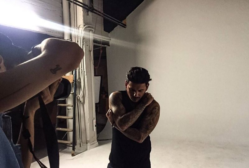 STAN: Φωτογραφήθηκε για τις ανάγκες της αφίσας στην Αυτοκίνηση ...