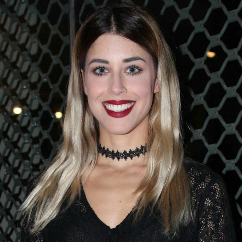 Εντυπωσιακή αλλαγή για την Demy | Έκοψε καρέ τα μαλλιά της (vid)